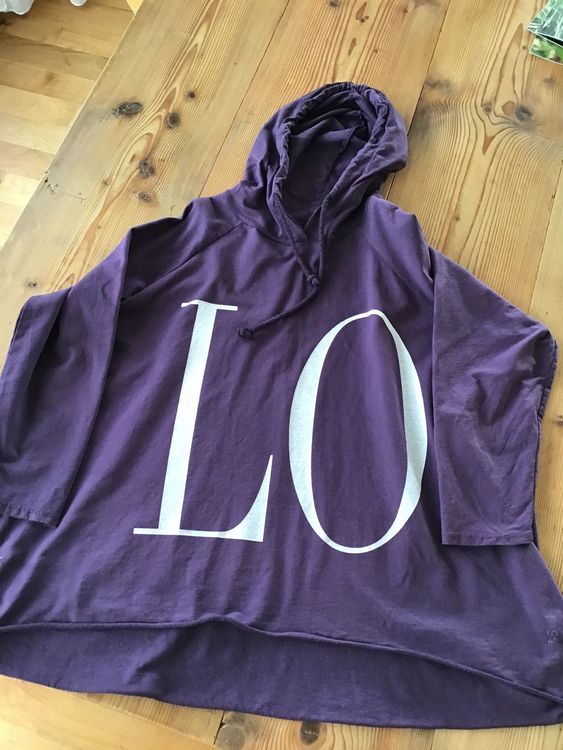 Hoodie LOVE oversize (Gebraucht) in Malans GR für CHF 5 – mit Lieferung auf Ricardo kaufen