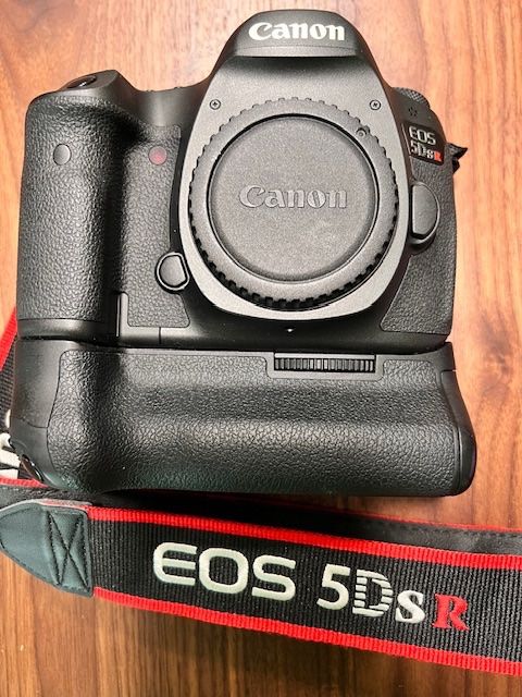 Canon EOS 5DSr Body mit Batteriegriff, 50.6 MP (Gebraucht) in für CHF 900 – mit Lieferung auf ...