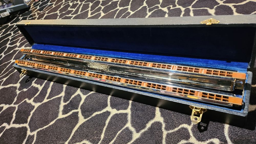 Grand Harmonica Hohner Chord 48 double (Gebraucht) in Oron-la-Ville für ...