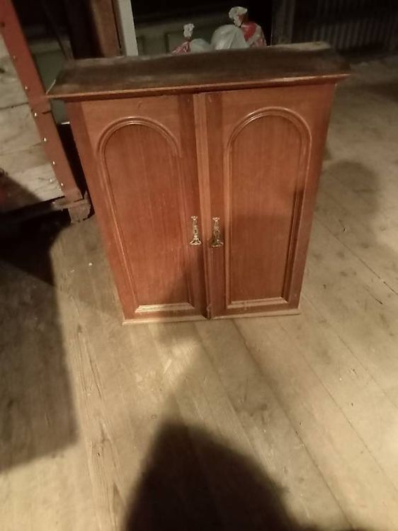 Holz Möbel Eiche (Gebraucht) in Heldswil für CHF 50 – nur Abholung auf Ricardo kaufen