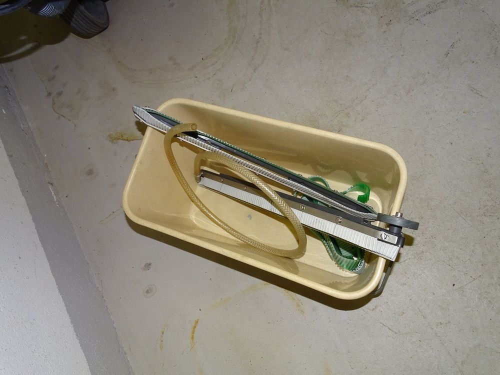 Wischmaschine Minatol Scheuersaugmaschine Bodenreinigung (Gebraucht) in ...