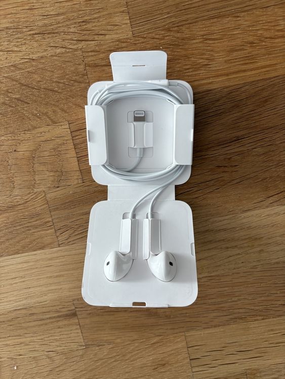 NEU Original Apple EarPods Kopfhörer Lightning (Neu (gemäss ...