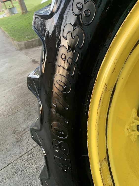 John Deere Räder (Gebraucht) in Hellbühl für CHF 1000 – nur Abholung ...