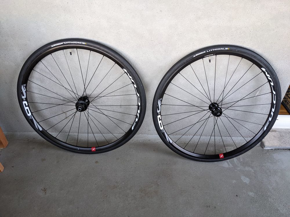 Fulcrum Racing 900 DB Laufradsatz inkl. Reifen (Neu (gemäss ...