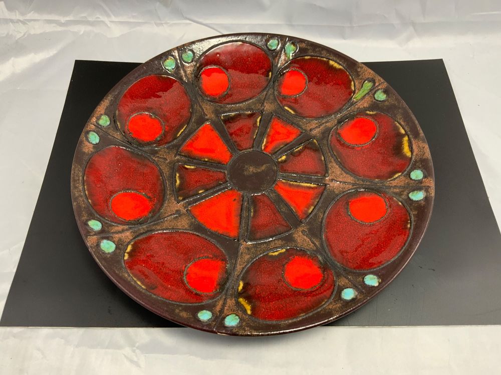 Ruschka Keramik Teller (Gebraucht) in Erlach für CHF 35 – mit Lieferung auf Ricardo kaufen