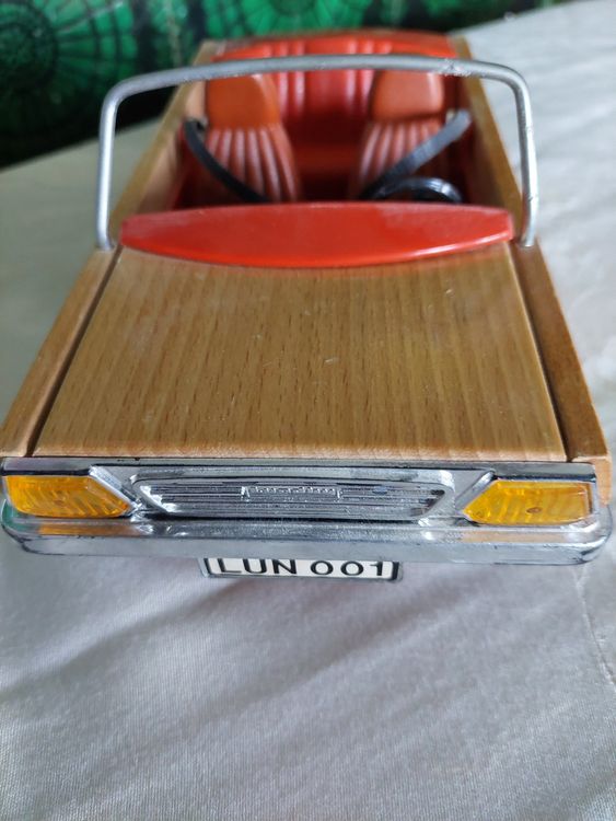 Altes Auto von Lundby fürs Puppenhaus-Puppenstube (Gebraucht) in ...