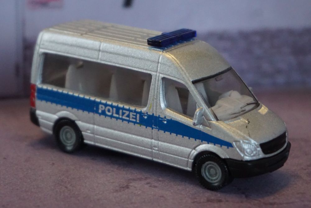 Siku Mercedes Sprinter Polizei COOL !!!!!!!!! (Gebraucht) in Reiden für ...