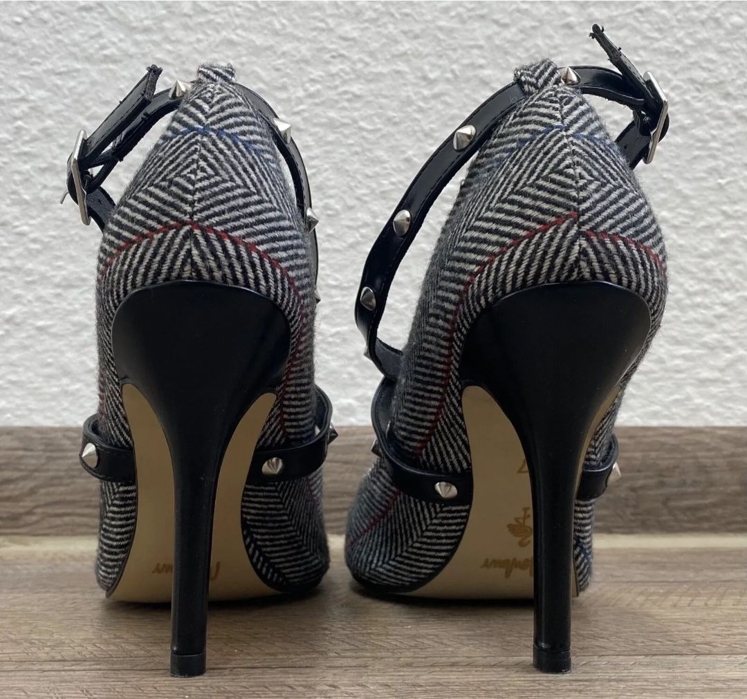 MENBUR Damen Pumps Spitz Pfennigabsatz 9 cm kariert mit Niet (Neu ...