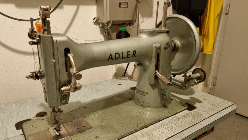 Sattlernähmaschine Adler 104-4 (Gebraucht) in für CHF 451 – nur ...