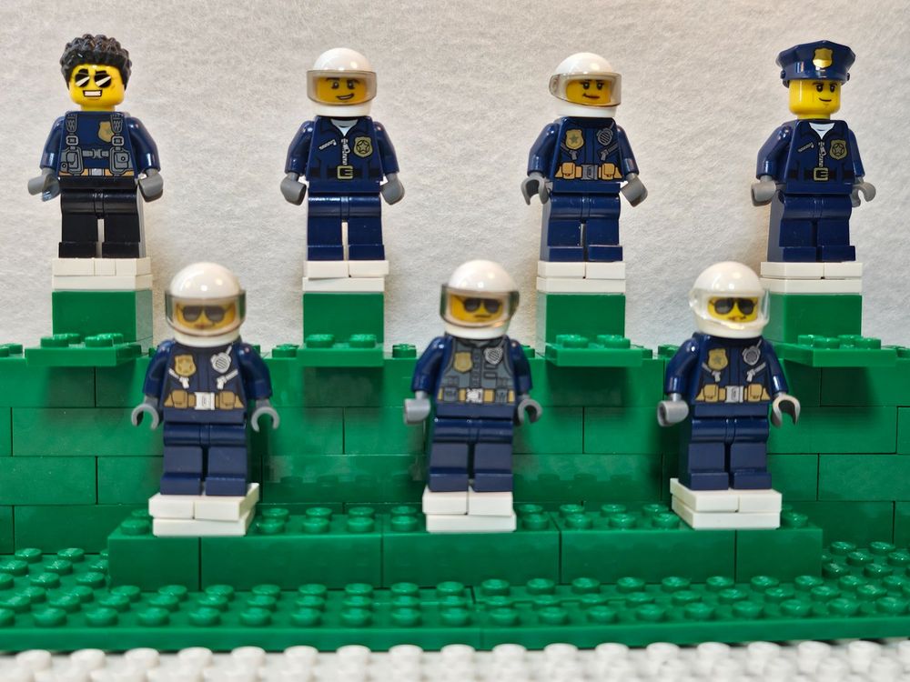 7 Lego-Figuren der Serie City, Polizei, Polizisten,... (Gebraucht) in ...