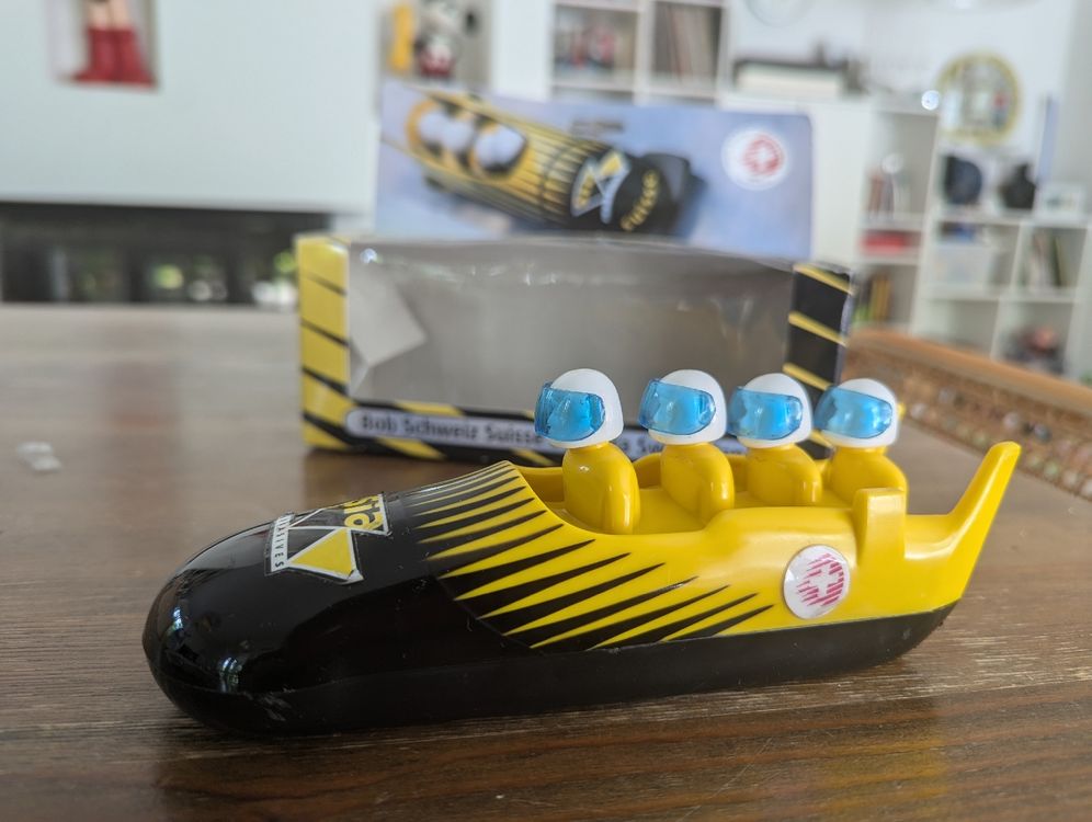 Vintage SIA Bob Schweiz Bobsleigh 4 figures toy. Rare! (Gebraucht) in ...