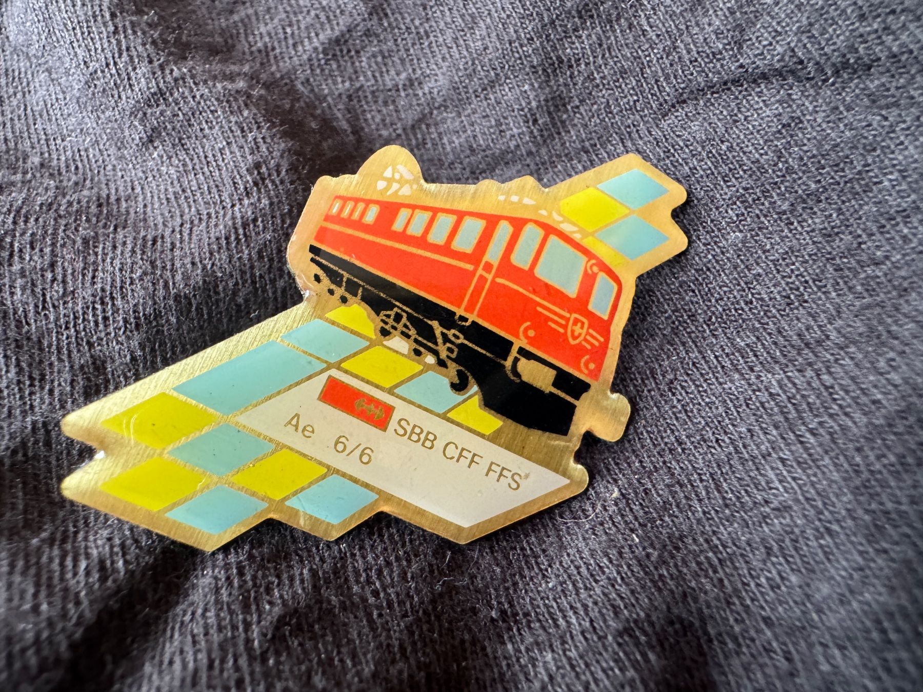 Pin pins SBB CFF FFS Lokomotive Ae 6/6 (Gebraucht) in Neuchâtel für CHF ...