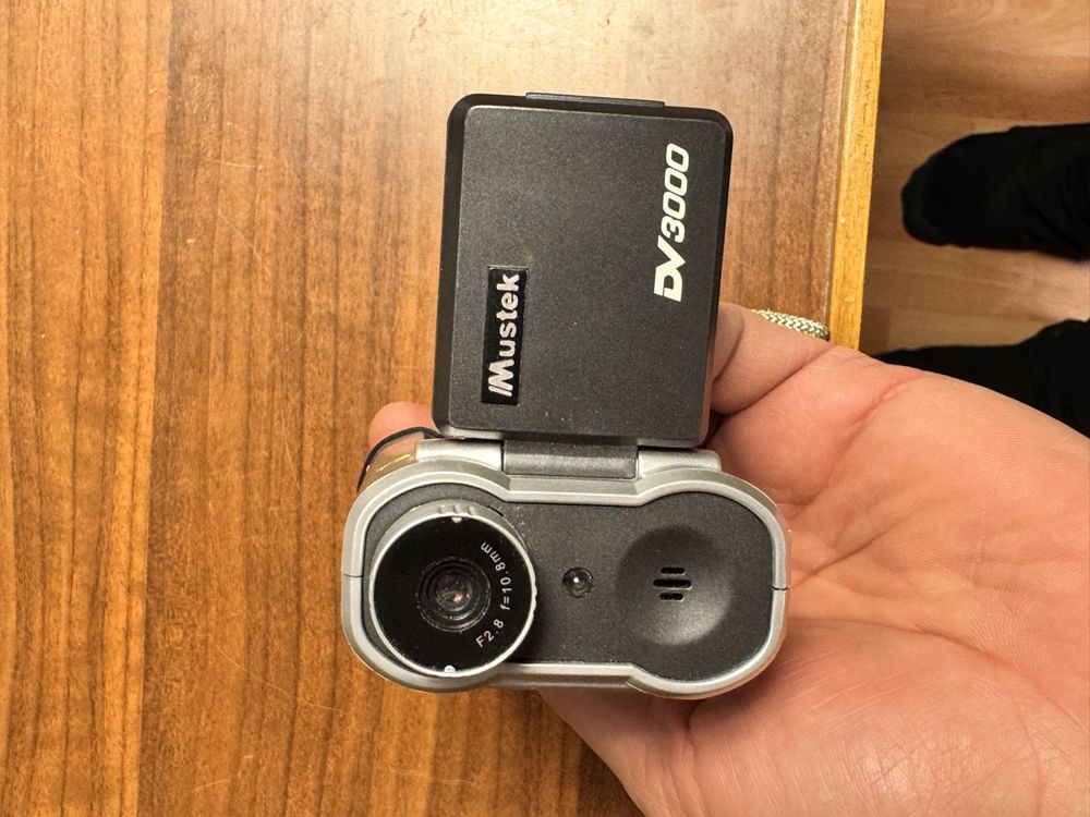 Mustek DV3000 Camcorder - Kompakt und voll funktionstüchtig! (Gebraucht ...
