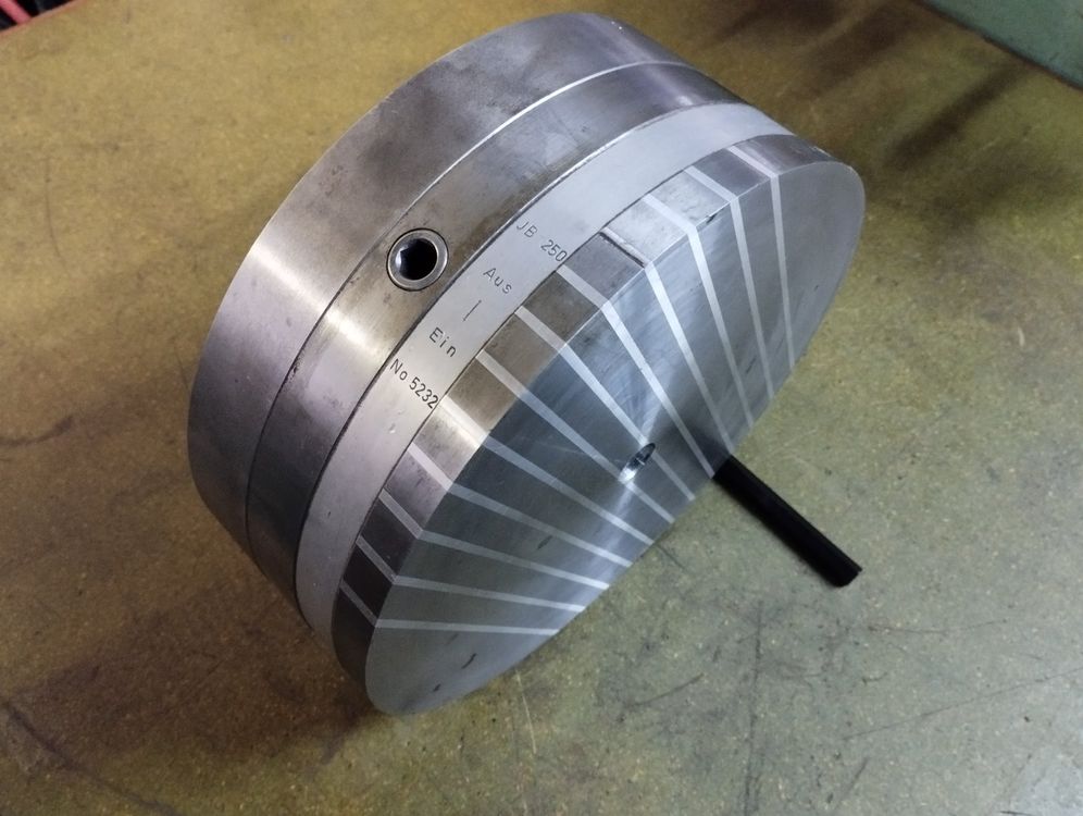 Magnetfutter 250mm Camlock5 (Gebraucht) in Schüpfen für CHF 590 – nur ...