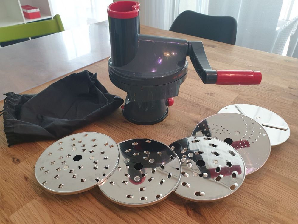 Gemüseblitz Easy von Betty Bossi / Gemüseschneider (Gebraucht) in Arth für CHF 7 – mit Lieferung ...