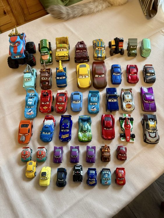 Cars Disney Pixar Lot de + de 40 Véhicules miniatures (Gebraucht) in ...