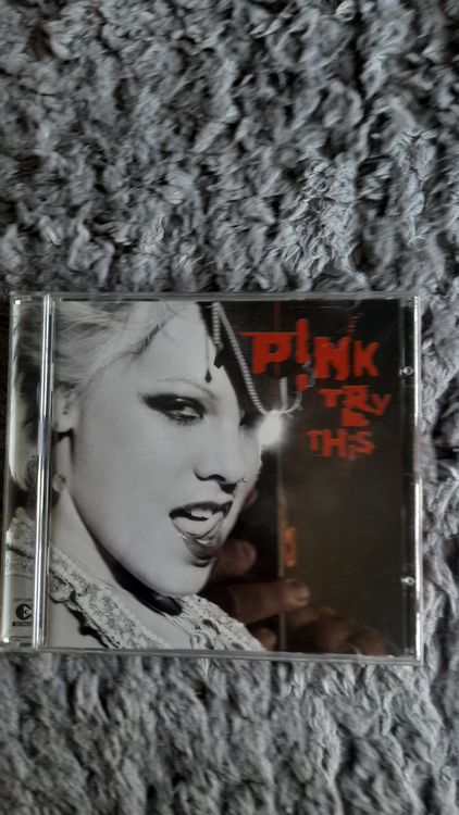 PINK TRY THIS CD (Gebraucht) in Wetzikon ZH für CHF 1 – mit Lieferung auf Ricardo kaufen