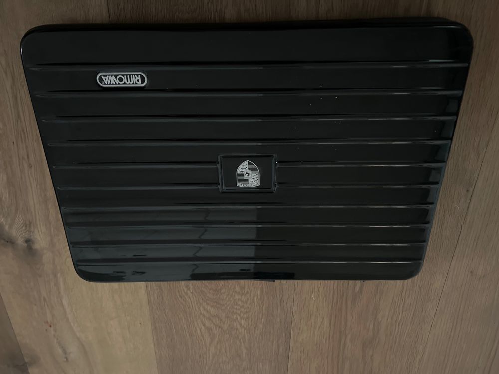 Porsche Rimowa Laptop case (Gebraucht) in für CHF 60 – mit Lieferung ...
