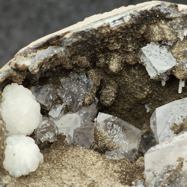 GEODE aus STELLERIT & CALCIT, seltenes natürliches Mineral | Kaufen auf Ricardo