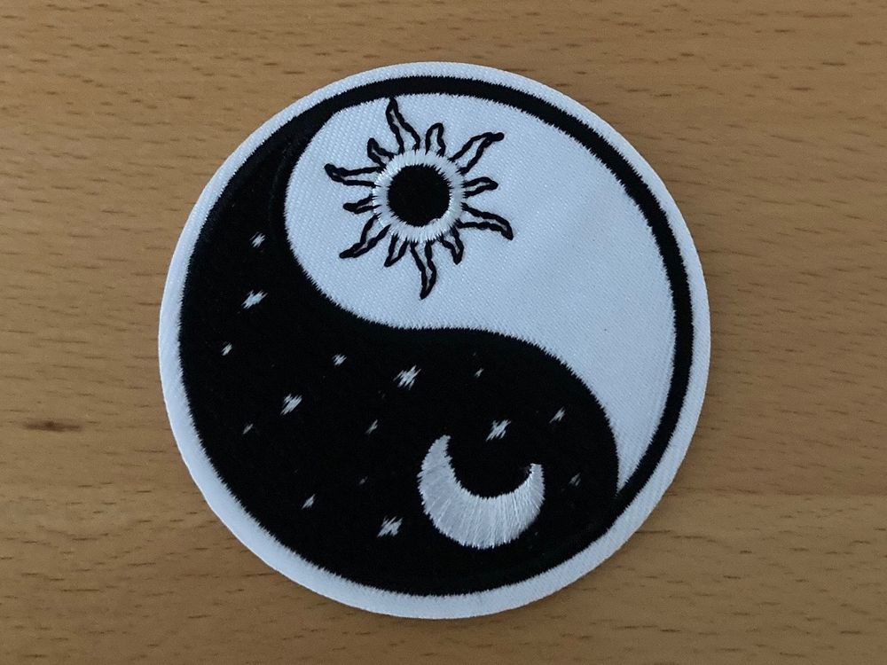 Sun/Moon Yin Yang Patch Aufnäher Sticker | Kaufen auf Ricardo