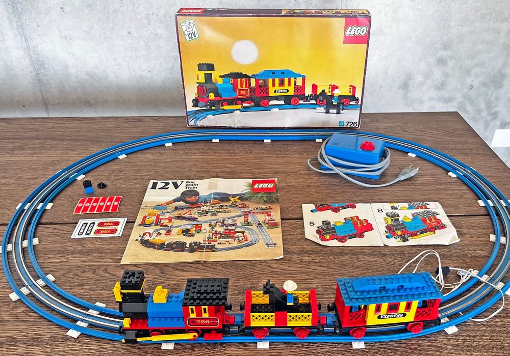 LEGO 726: 12V Western Train with 2 Wagons and Cowboys | Kaufen auf Ricardo