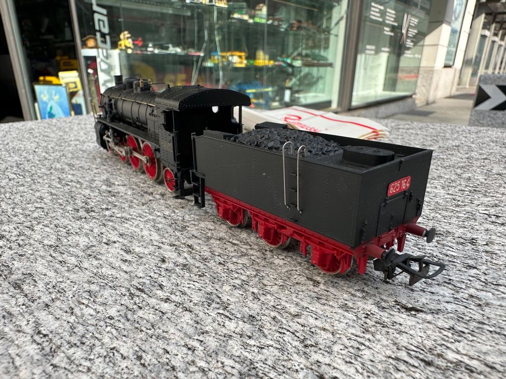 Rivarossi FS 680 Dampflok no motor (Defekt) in Chiasso für CHF 79 – mit ...