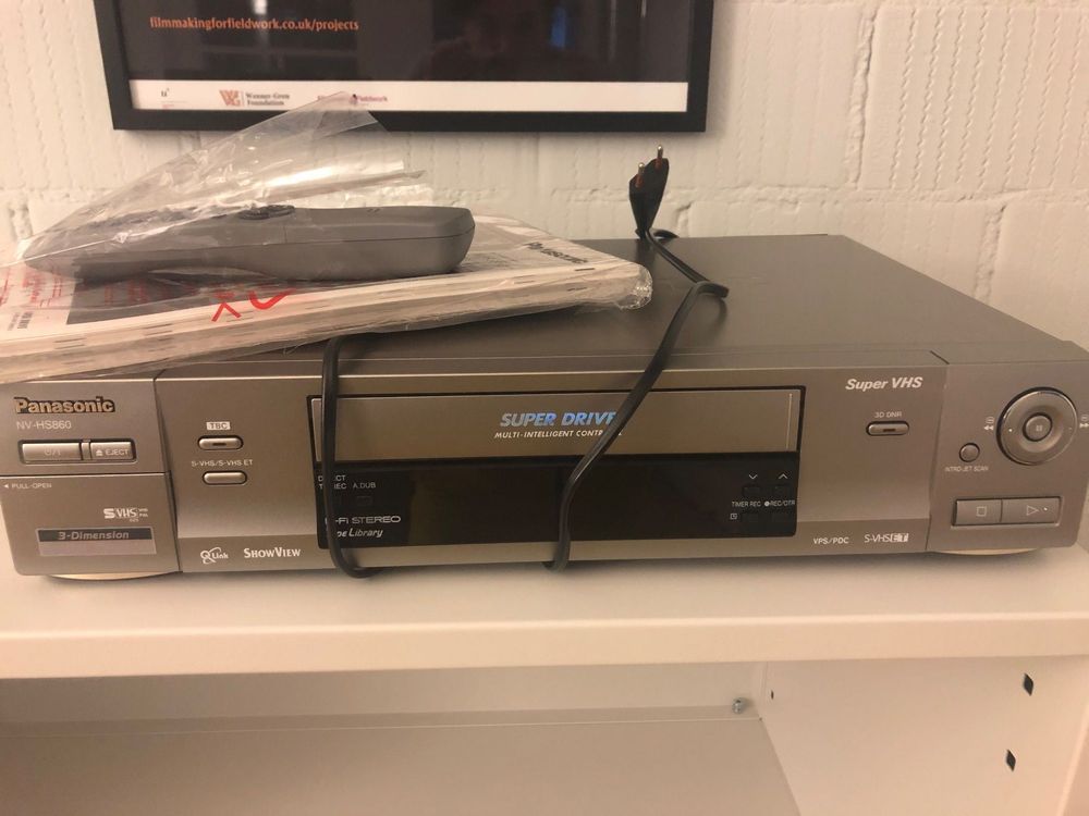 S-VHS Recorder in Originalverpackung (Neu (gemäss Beschreibung)) in ...