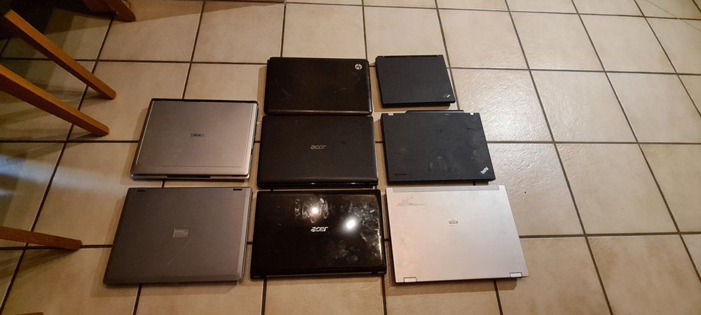8 Laptop zum Basteln | Kaufen auf Ricardo