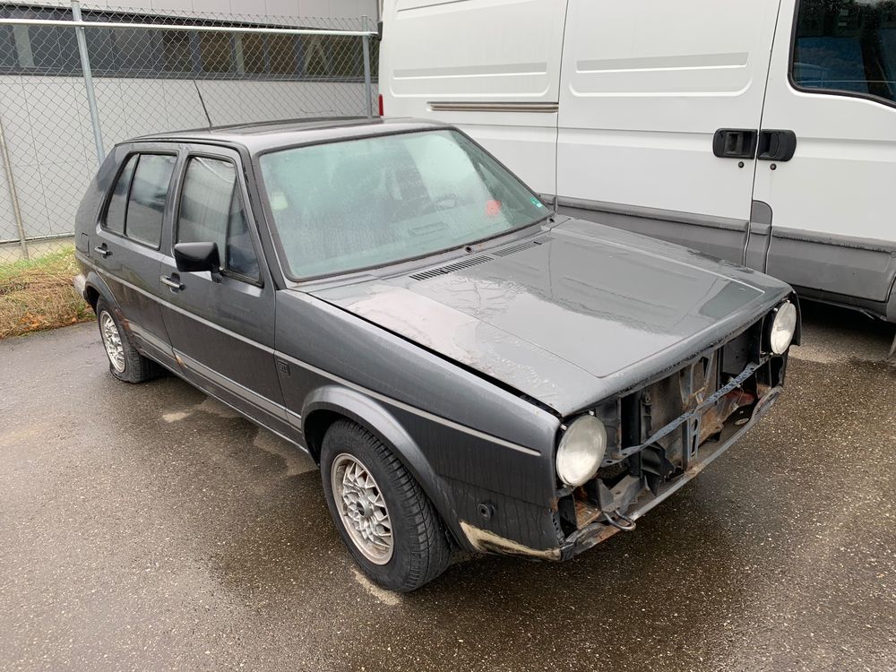 VW Golf 1.8 GTI 5-türig als Teilespender (Defekt) in Wünnewil für CHF ...