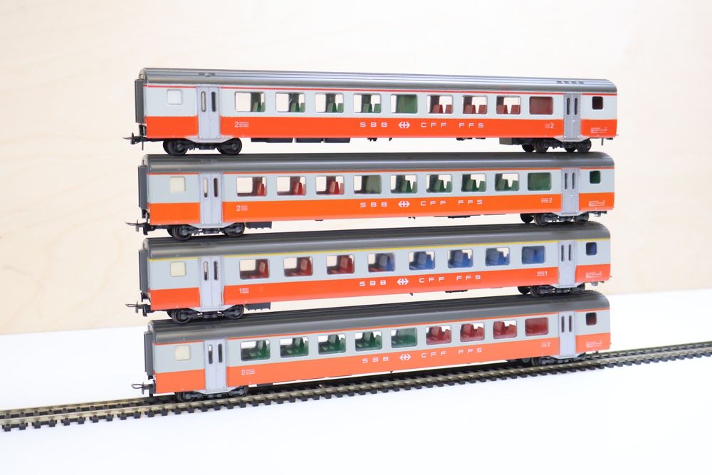 Liliput 4 x SBB Swiss Express Personenwagen Set - 885 (Gebraucht) in Winterthur für CHF 81 – mit ...