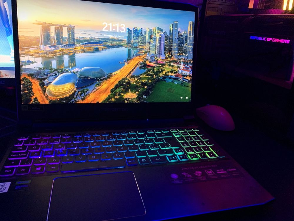 Gaming Laptop/ Acer Predator Helios 300/ 144Hz | Kaufen auf Ricardo