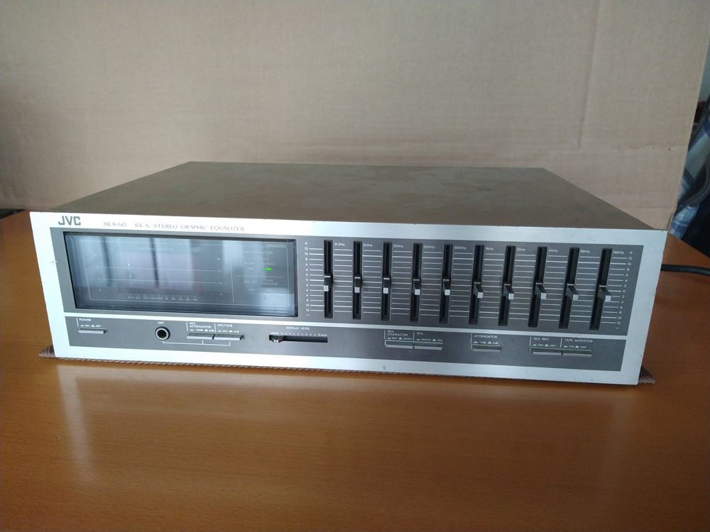Equalizer JVC (Defekt) in Niedergösgen für CHF 16 – mit Lieferung auf Ricardo kaufen
