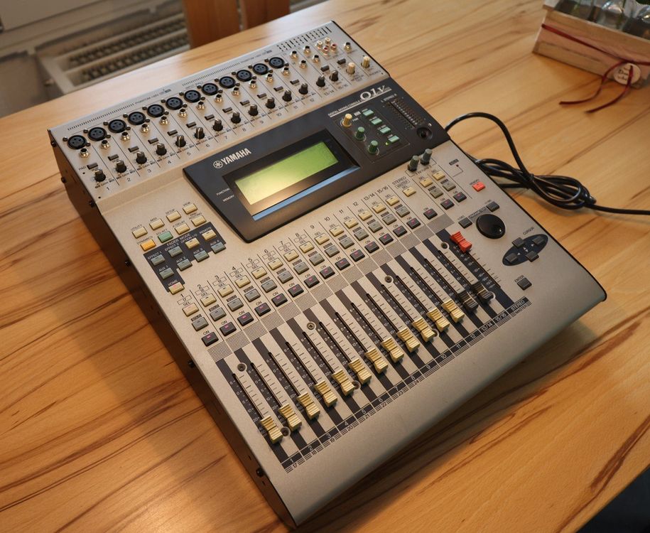 Yamaha 01V Digitalmischer mit ADAT IO | Acheter sur Ricardo