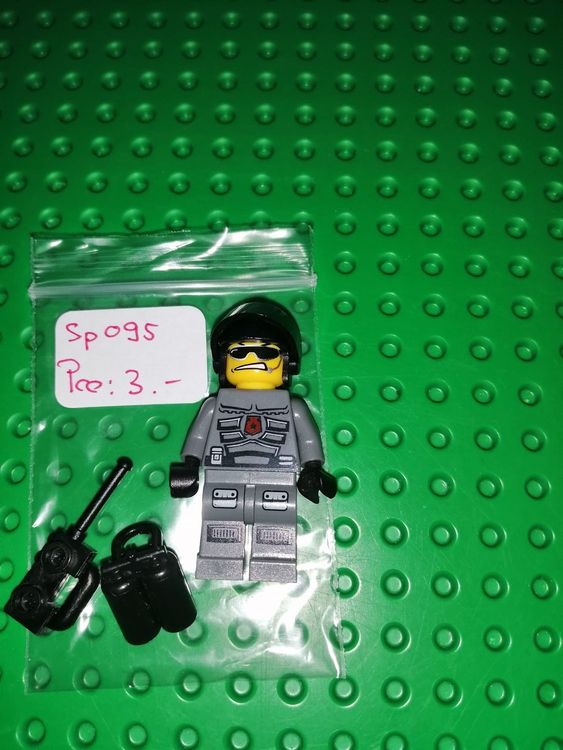 Mini figurine Lego ( Space Police 3 Officer 2 ) (Gebraucht) in für CHF ...