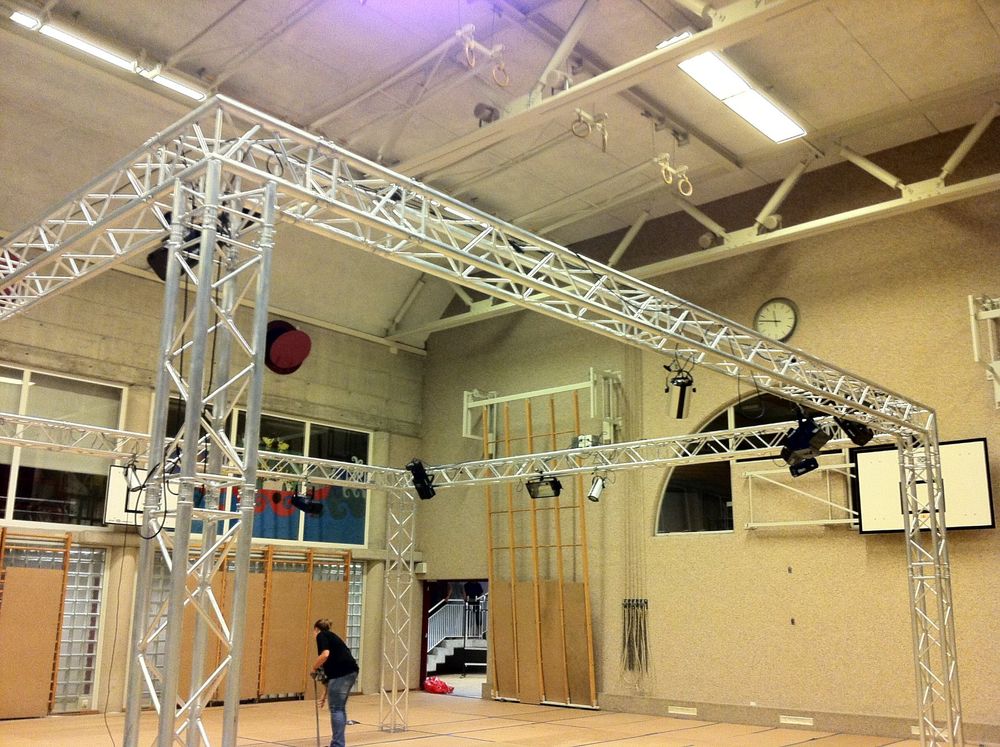 Structure Prolyte X30V (D'occasion) à Dommartin pour CHF 3800 – retrait ...