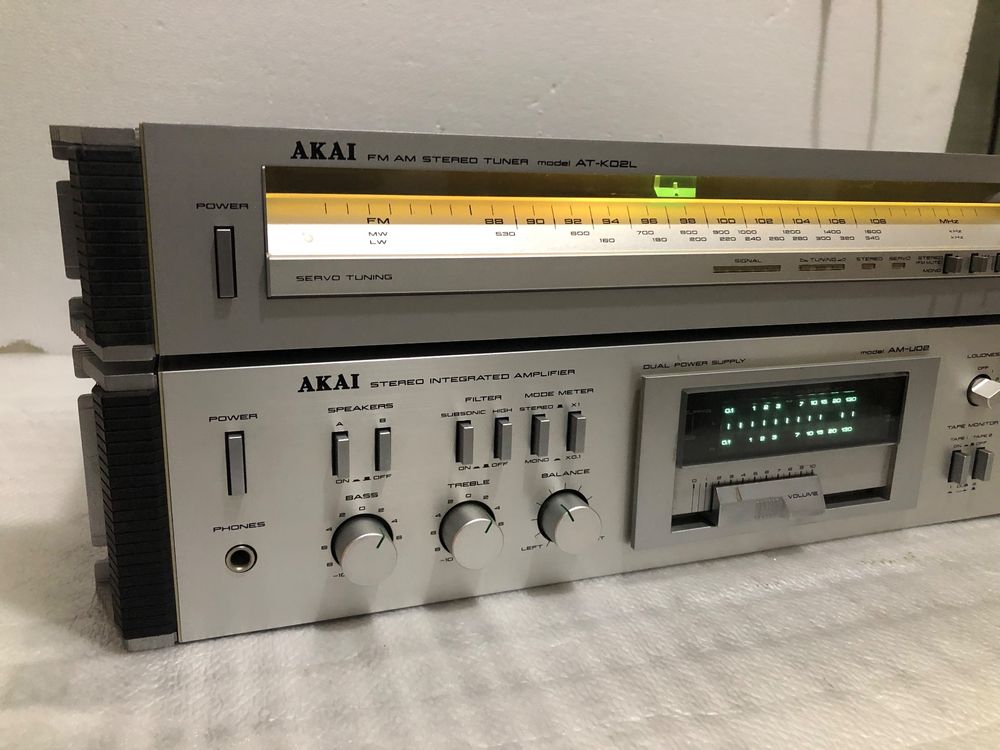 Vintage Amplifier Akai AM-U02 +Tuner AT-KO2Lb | Kaufen auf Ricardo