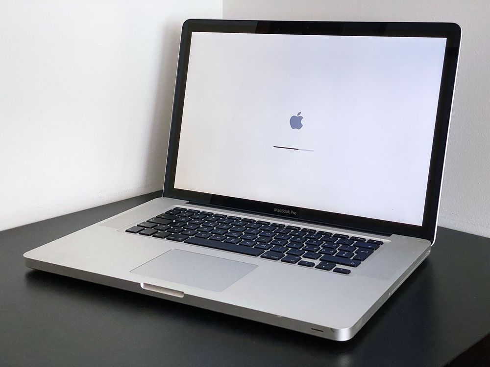 MacBook Pro 15" 2009 (Gebraucht) in Pontresina für CHF 72 – mit ...