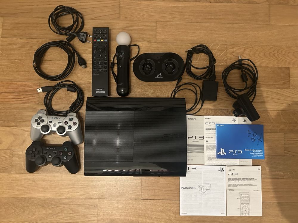 Playstation 3 + 2 Controller + 1 PS Move Controller - Lot12 (Gebraucht ...