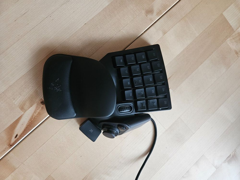 RAZER Tartarus V2 (Gebraucht) in Rheinfelden für CHF 25 – nur Abholung ...