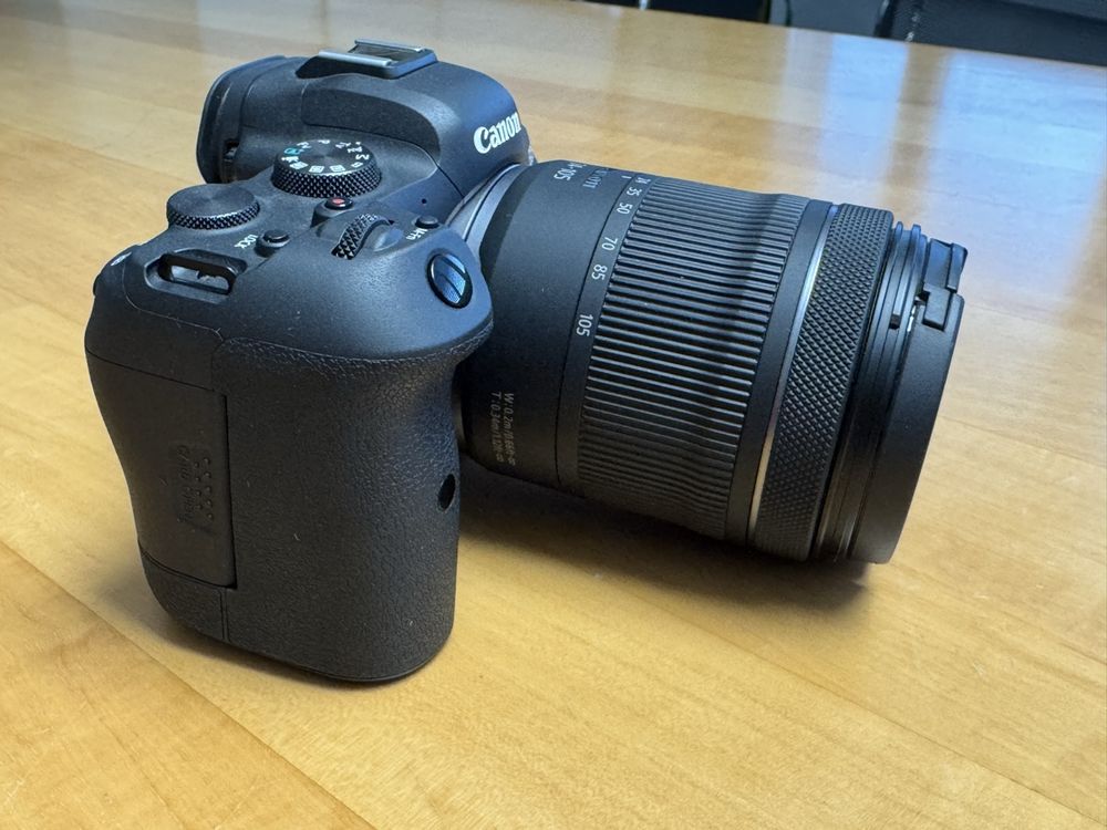 Canon EOS R6 - Top Zustand, wenig gebraucht, ideales Foto! (Neu (gemäss ...