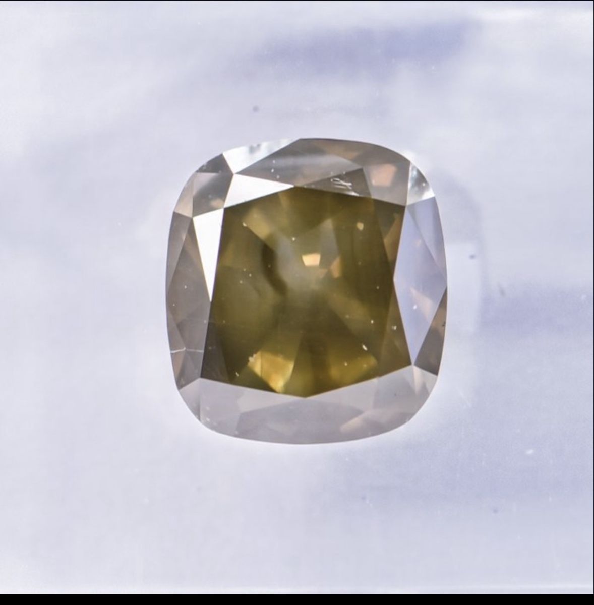 NATURAL DIAMANT Fancy Farb (Neu und originalverpackt) in Vernier für ...