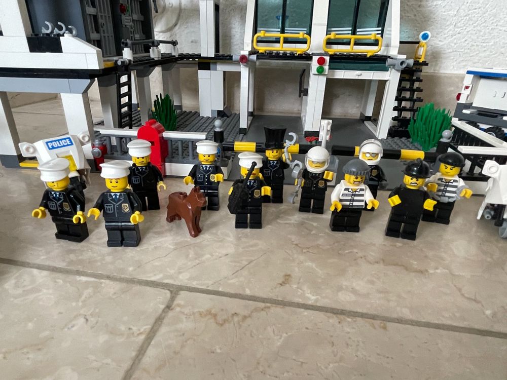 Lego City: Riesengrosses Polizei-Set: 7741/7743/7744 (Gebraucht) in ...