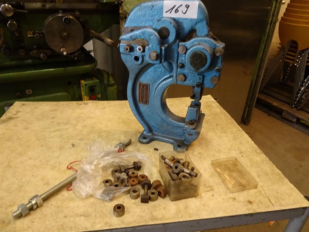A169 Handpresse mit div Zubehör ab 1.- (Gebraucht) in Necker für CHF ...