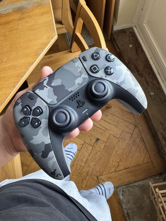 PS5 Camo Dualsense Controller (Gebraucht) in Vevey für CHF 43 – mit ...