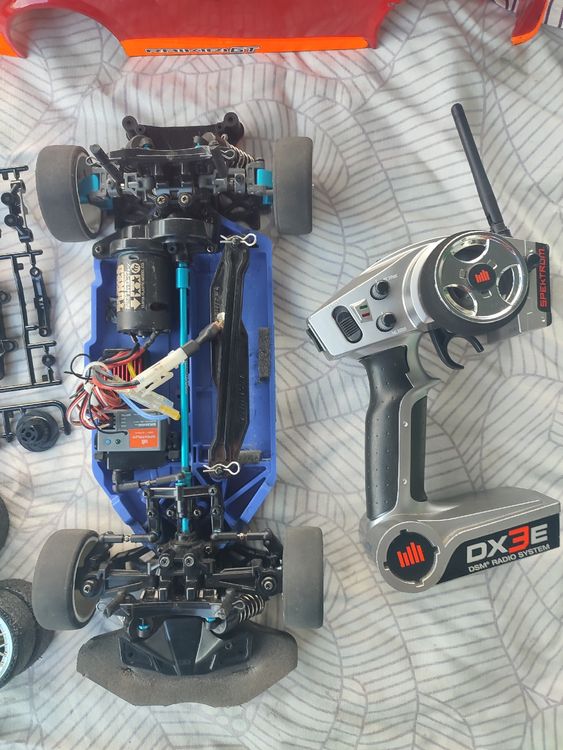 Tamiya TT02 mit Spektrum DX3E Sender (Gebraucht) in Schweizersholz für ...