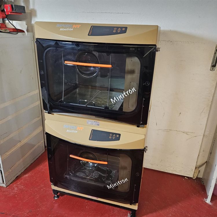 INFORS Minitron Dual Schüttelinkubator | Kaufen auf Ricardo