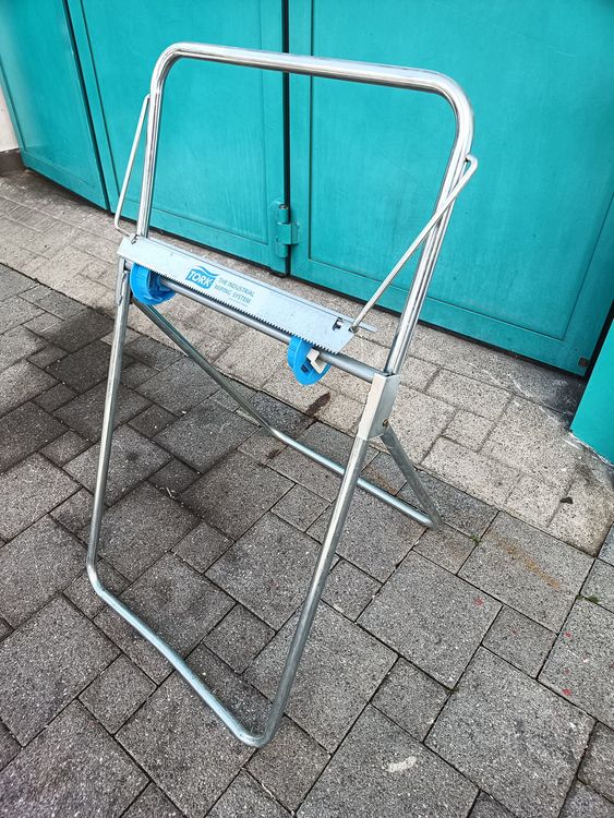 Tork Putzrollenständer / Papierrollenständer (Gebraucht) in Oberegg für ...
