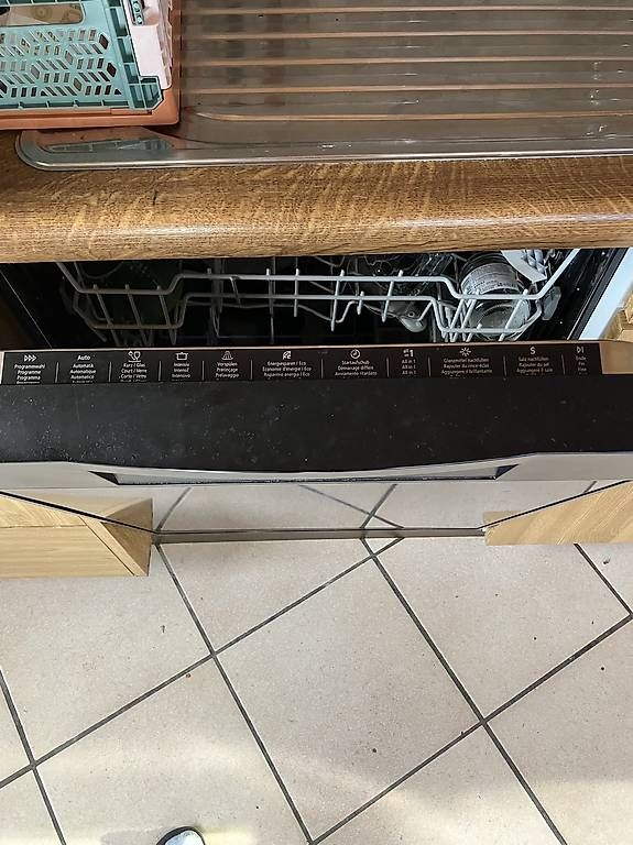 LAVASTOVIGLIE ZUG ADORA N (Gebraucht) in Saignelégier für CHF 500 – nur Abholung auf Ricardo kaufen