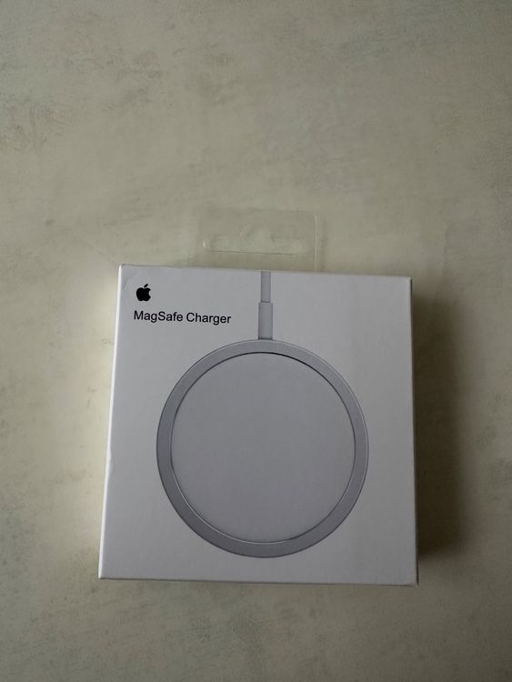 Apple MagSafe Ladegerät | Kaufen auf Ricardo Apple MagSafe Ladegerät | Kaufen auf Ricardo