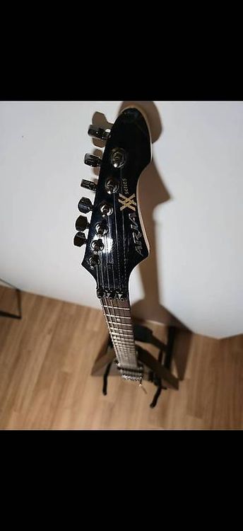 Aria Flying V Gitarre (Gebraucht) in Eschen für CHF 250 – nur Abholung ...